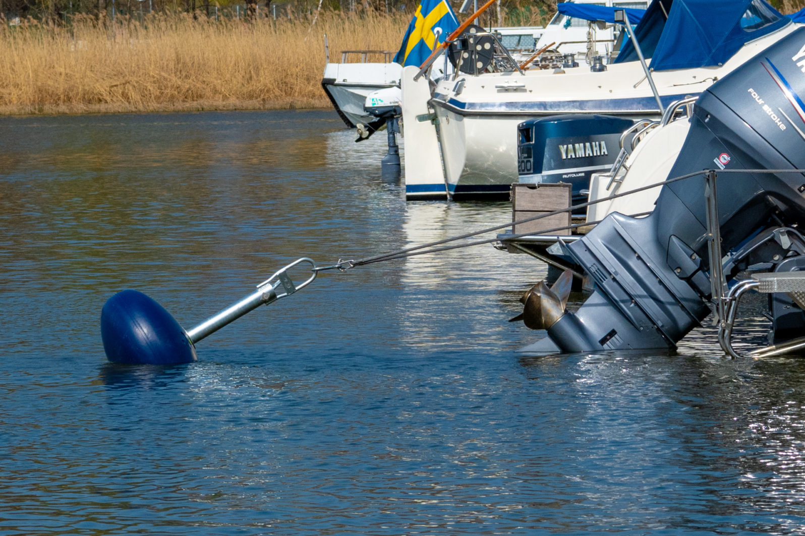 Boj - Bojar - Förtöjningsboj - Hamnab Sjöentreprenader